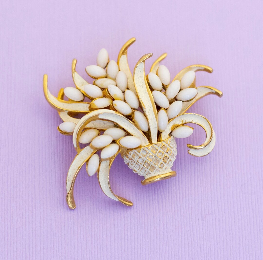 Vintage Art Nouveau Floral Faux Pearl Vase Brooch by ART - AB1 - Etsy
