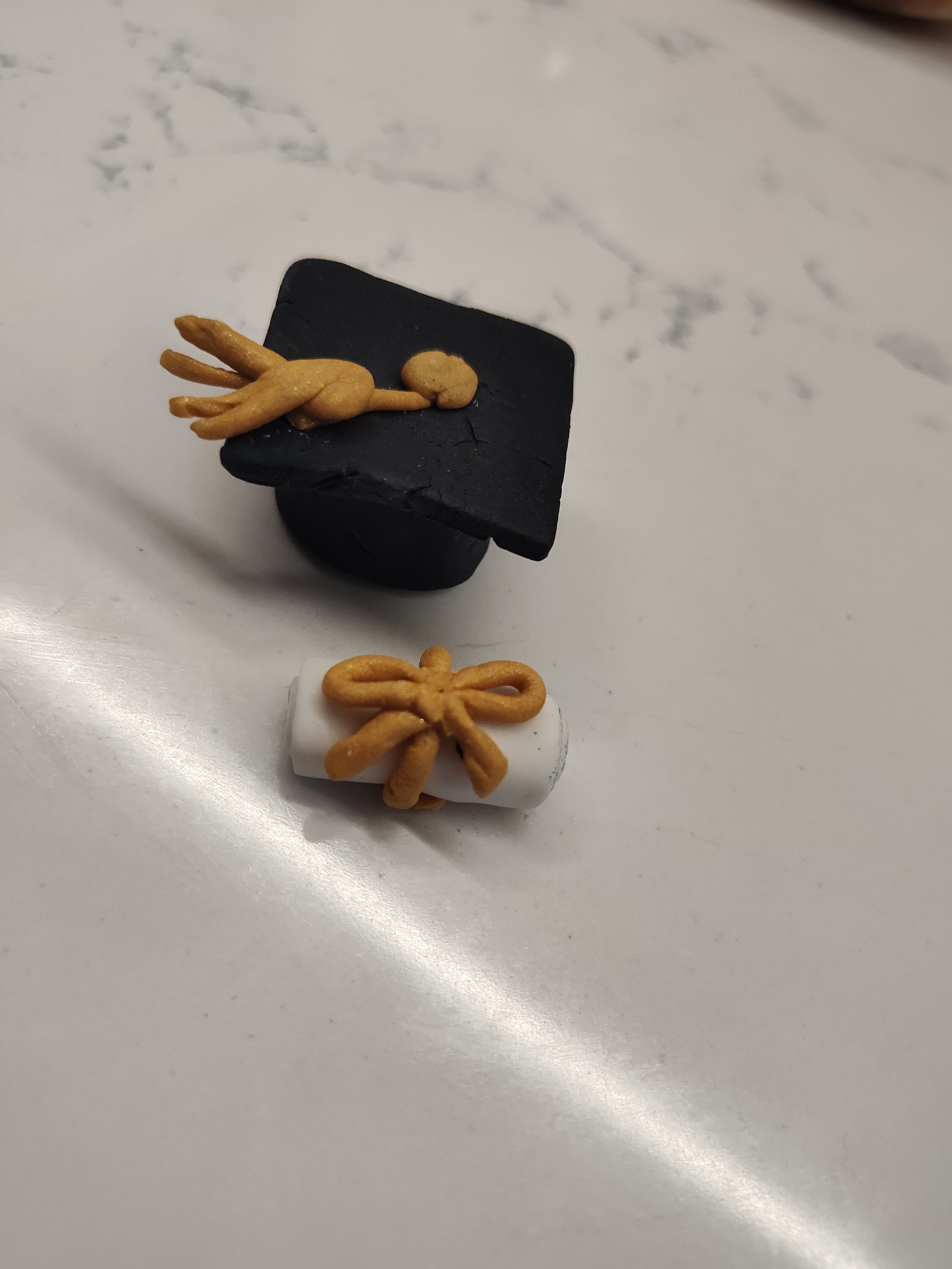 Graduation Cap and Scroll Fondant Topper, Cupcake Topper, Fondant ...