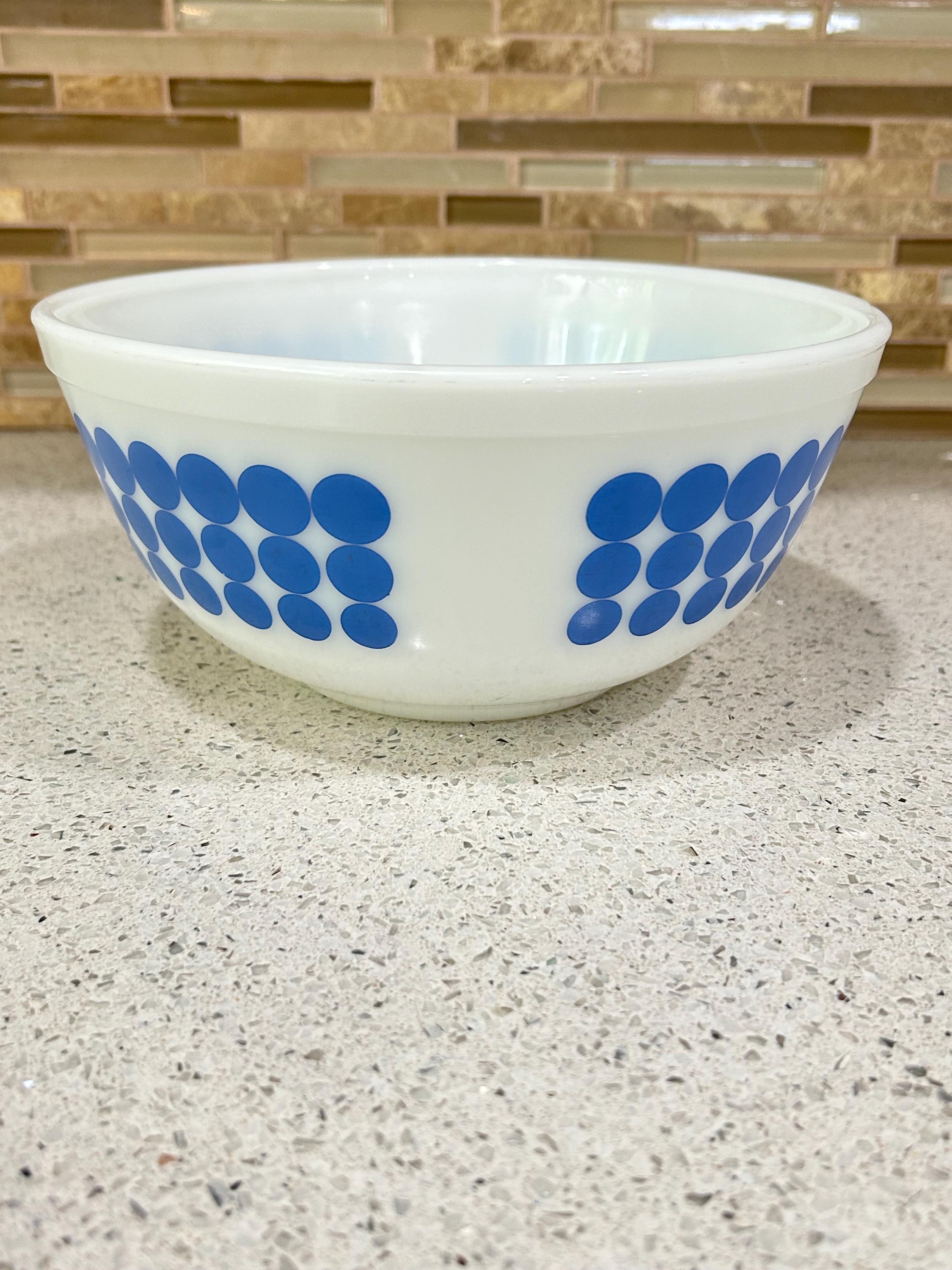 Pyrex Blue Polka Dot Mixing Bowl 2 1/2 Quart 403 - Etsy