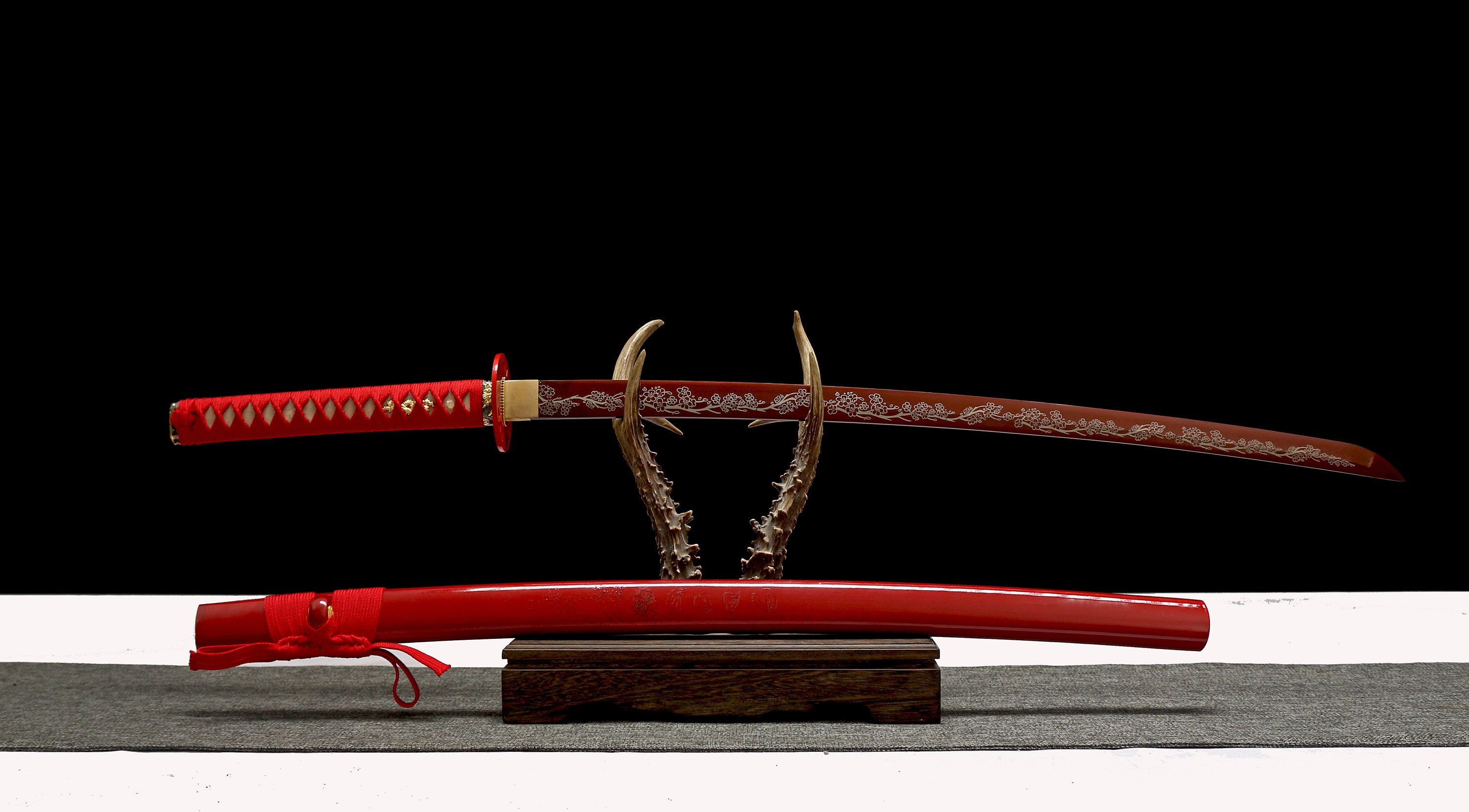 Handmade T10 High Carbon Steel Japanese Samurai Katana Sword, Red ...