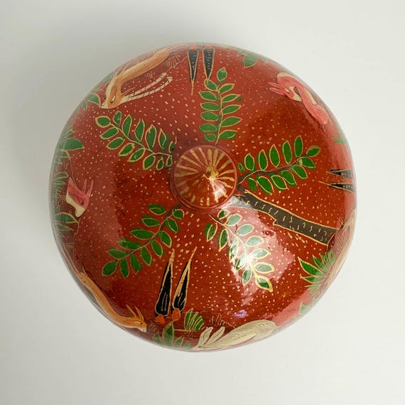 Vintage Kashmiri Paper Mache Trinket Box with a Hand-… - Gem