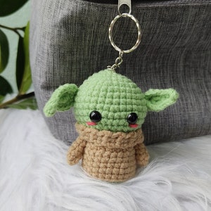 Baby Yoda Keychain | Crochet Baby Yoda - Etsy