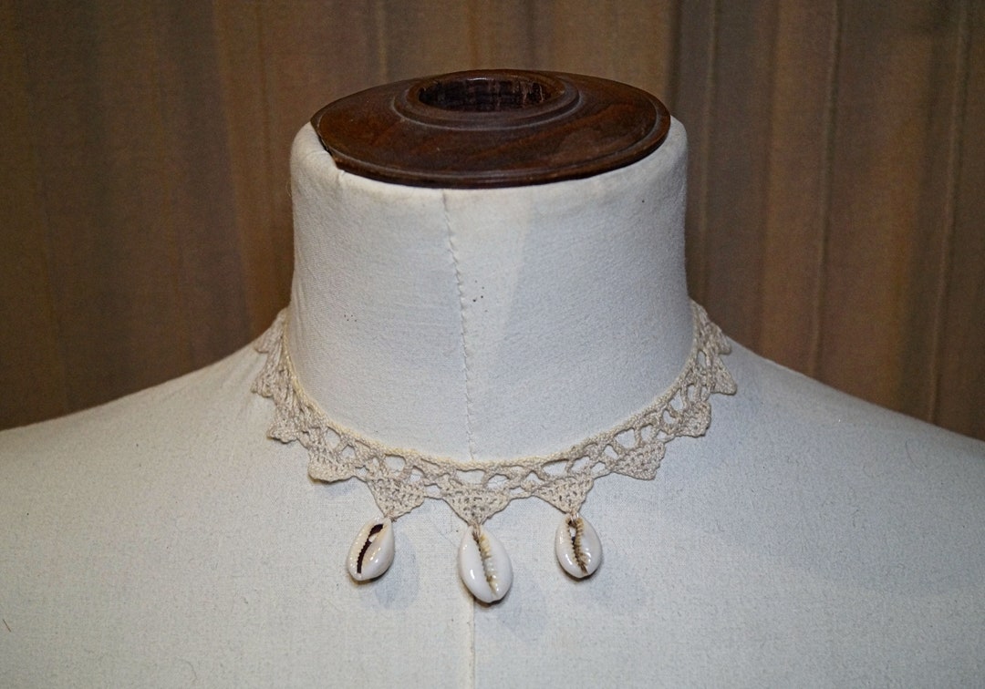 Cauri Necklace Lace Shell Choker Ecru Lace, Cowrie Shell Ocean - Etsy