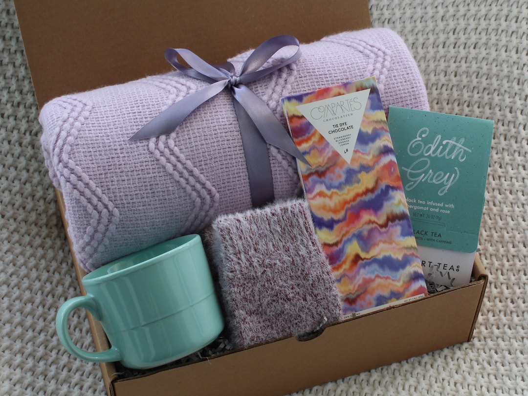 Personalized Gift Box Going Away Gift for Friend Girlfriend - Etsy