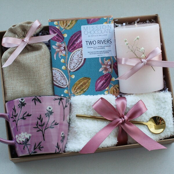 Best Friend Birthday Basket - Etsy
