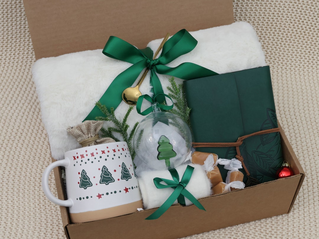 Personalized Christmas Gift Box, Holiday Gift Box for Her, Hygge Gift ...