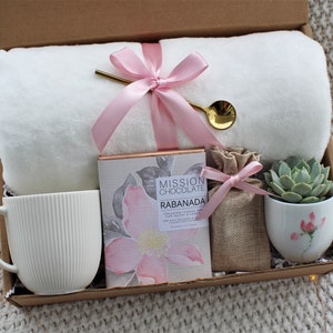 Graduation Gift Box College Graduation Grad Gift - Etsy