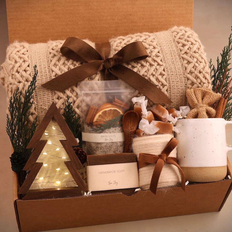 Winter Gift Boxes Women - 60+ Gift Ideas for 2025