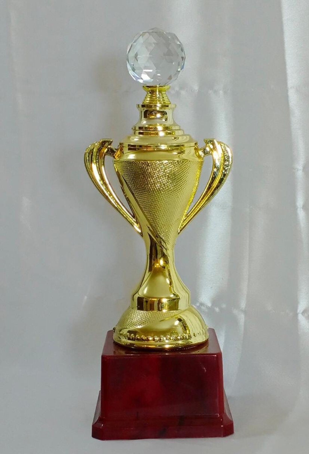 Hand Designed Handmade Winning Trophy, Trophy for Winners, Gift Items ...