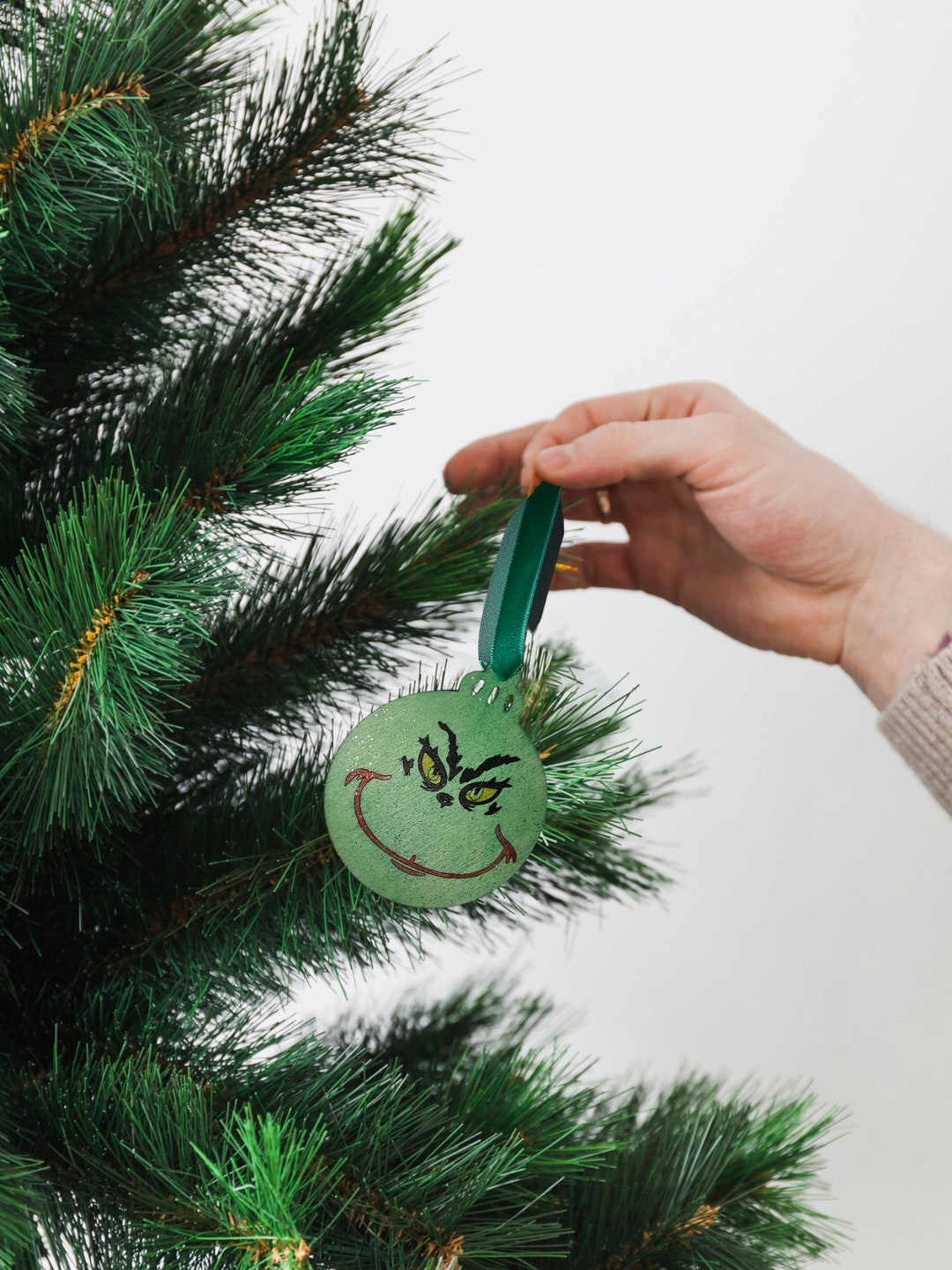 Grinch Handmade Christmas Bauble With Glitter - Etsy