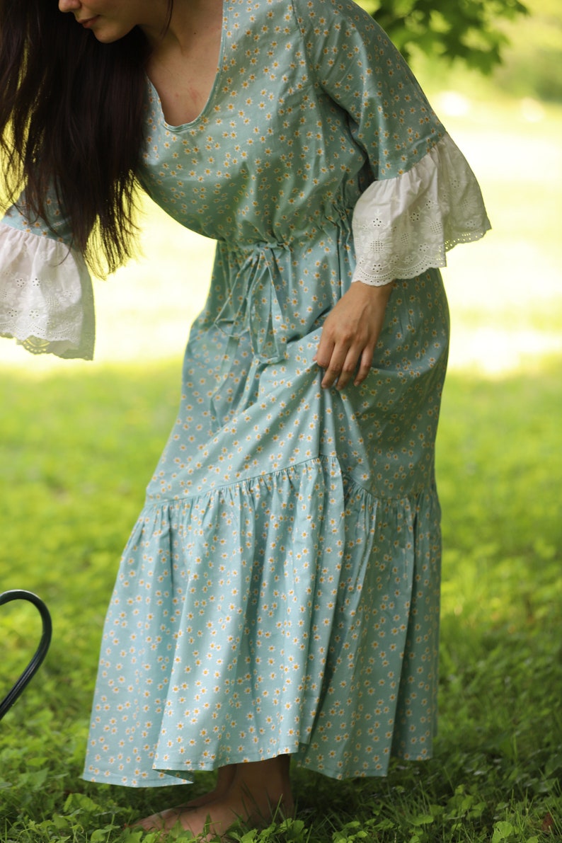 Prairie Dress Cotton Lace Ruffles Calico Theprairiedress Pullover V ...