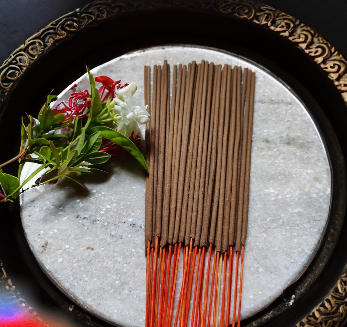 Loban Jhuna Benzoin Ancient Incense Sticks 300 Gms, Indian Incense ...
