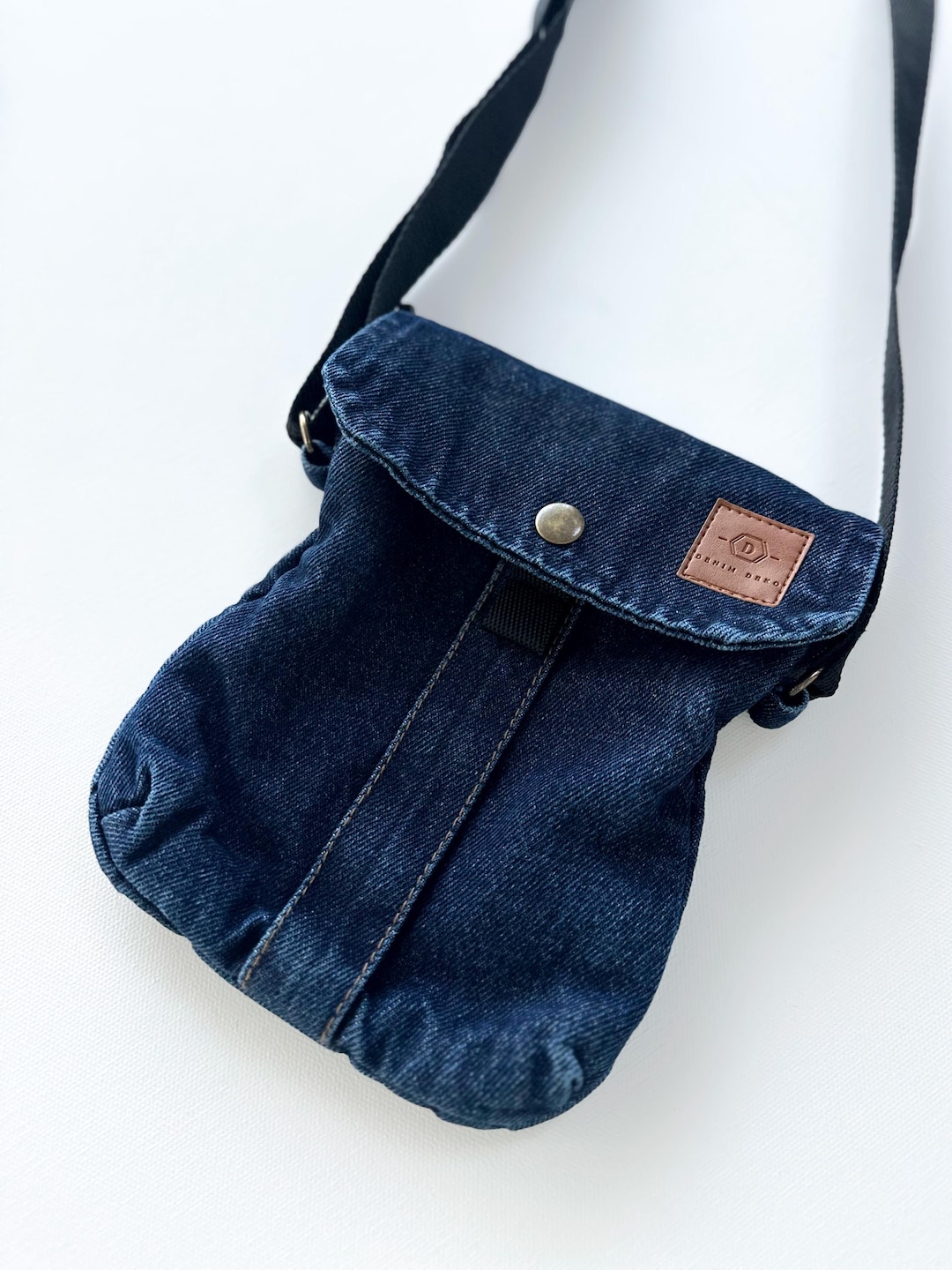 Small Denim Crossbody Bag With Zipper Closure, for Travel and Everyday ...