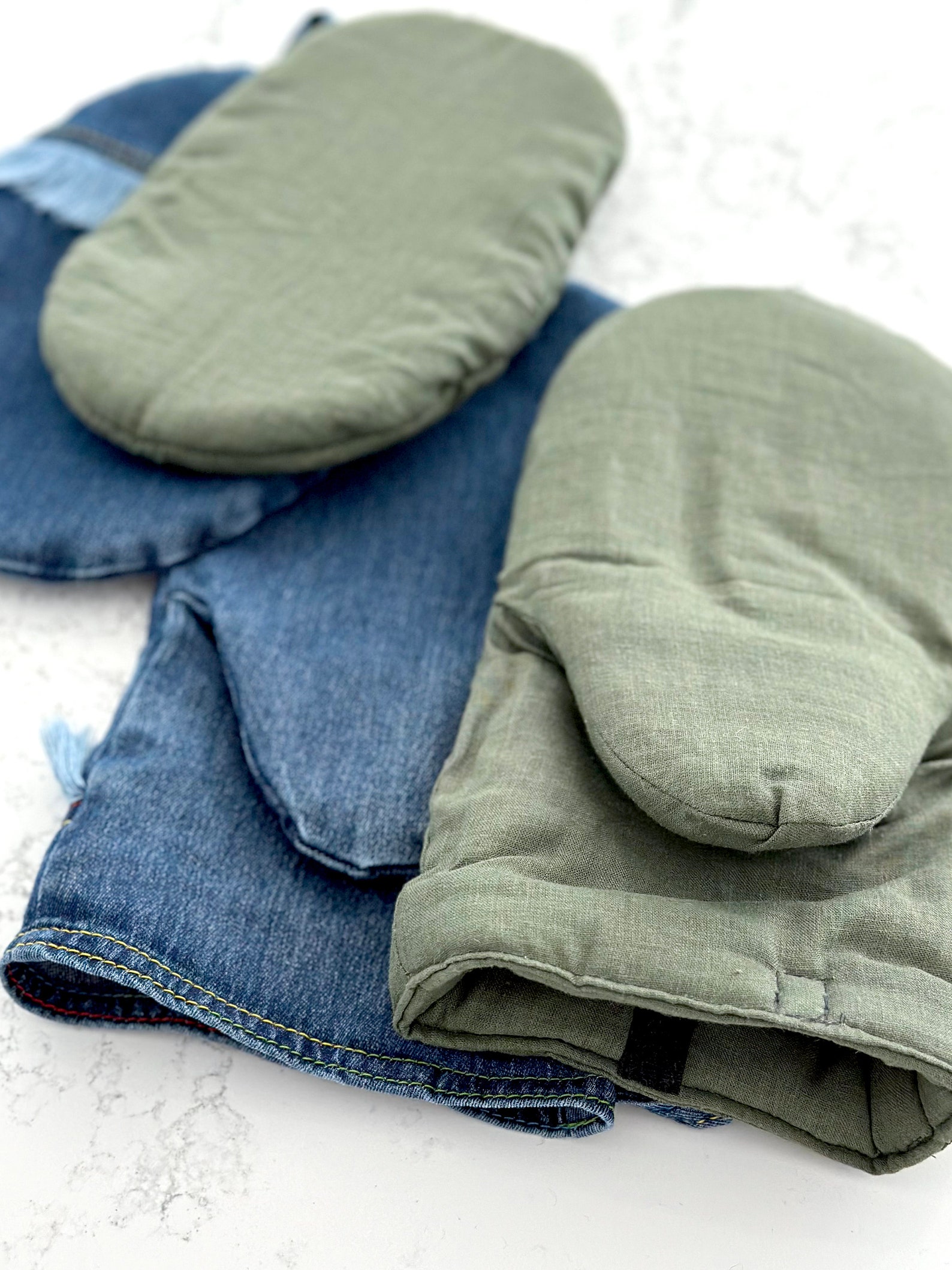 Farmhouse Kitchen Decor - Denim Oven Mitt, Pot Holder & 3 Tea Towels - Etsy