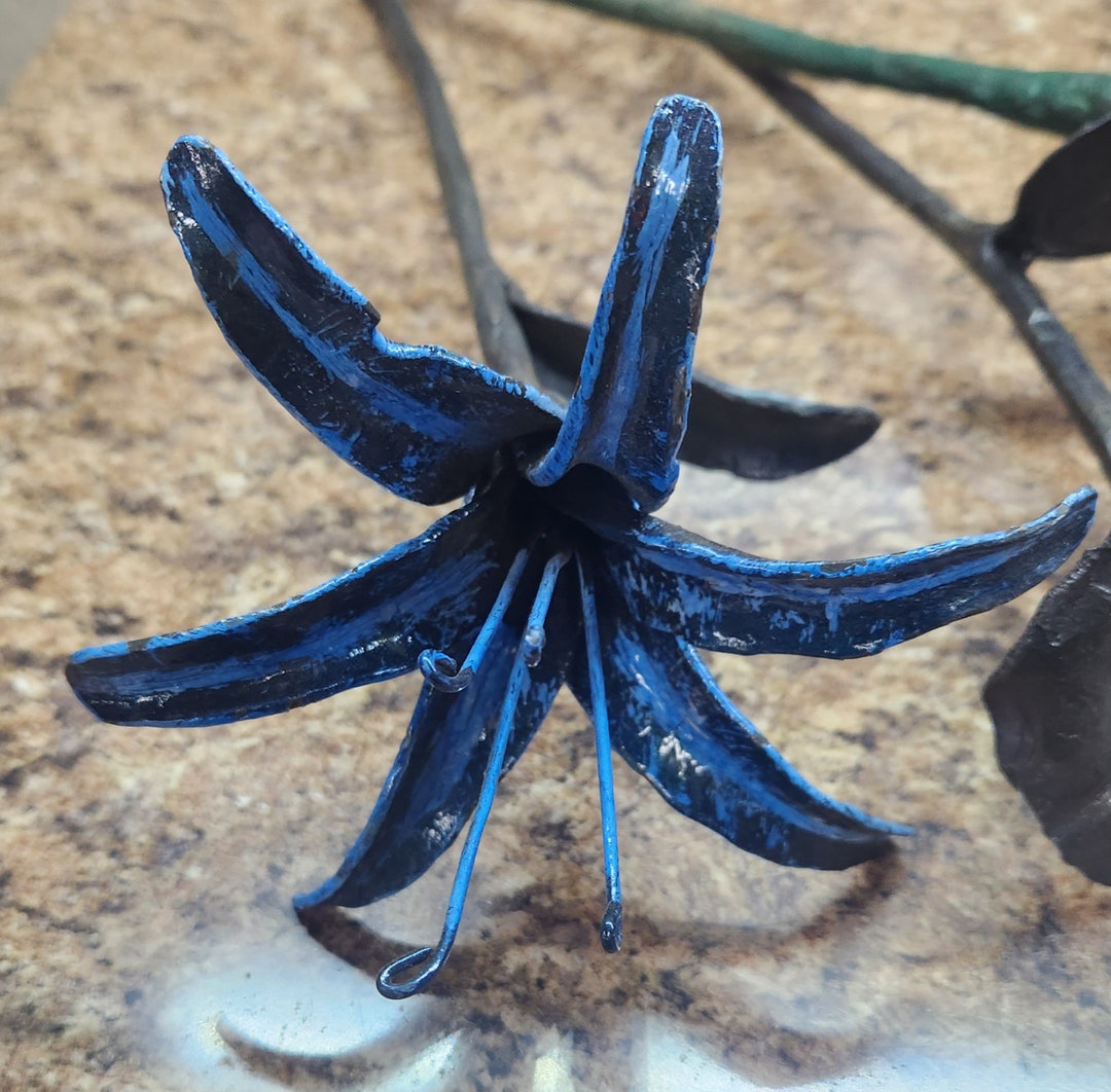 Large Lillie Flowers - Etsy