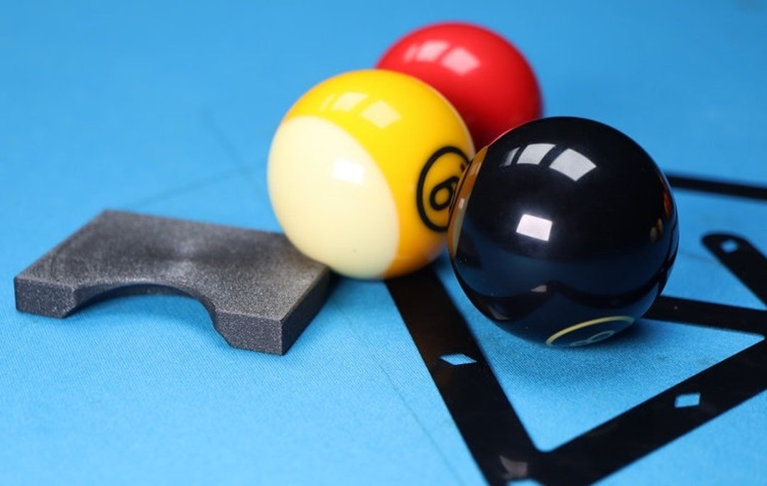 The BEST 4-way Ball Marker -> Super Light, Marks 1/2 Ball, 1/4 Ball and ...