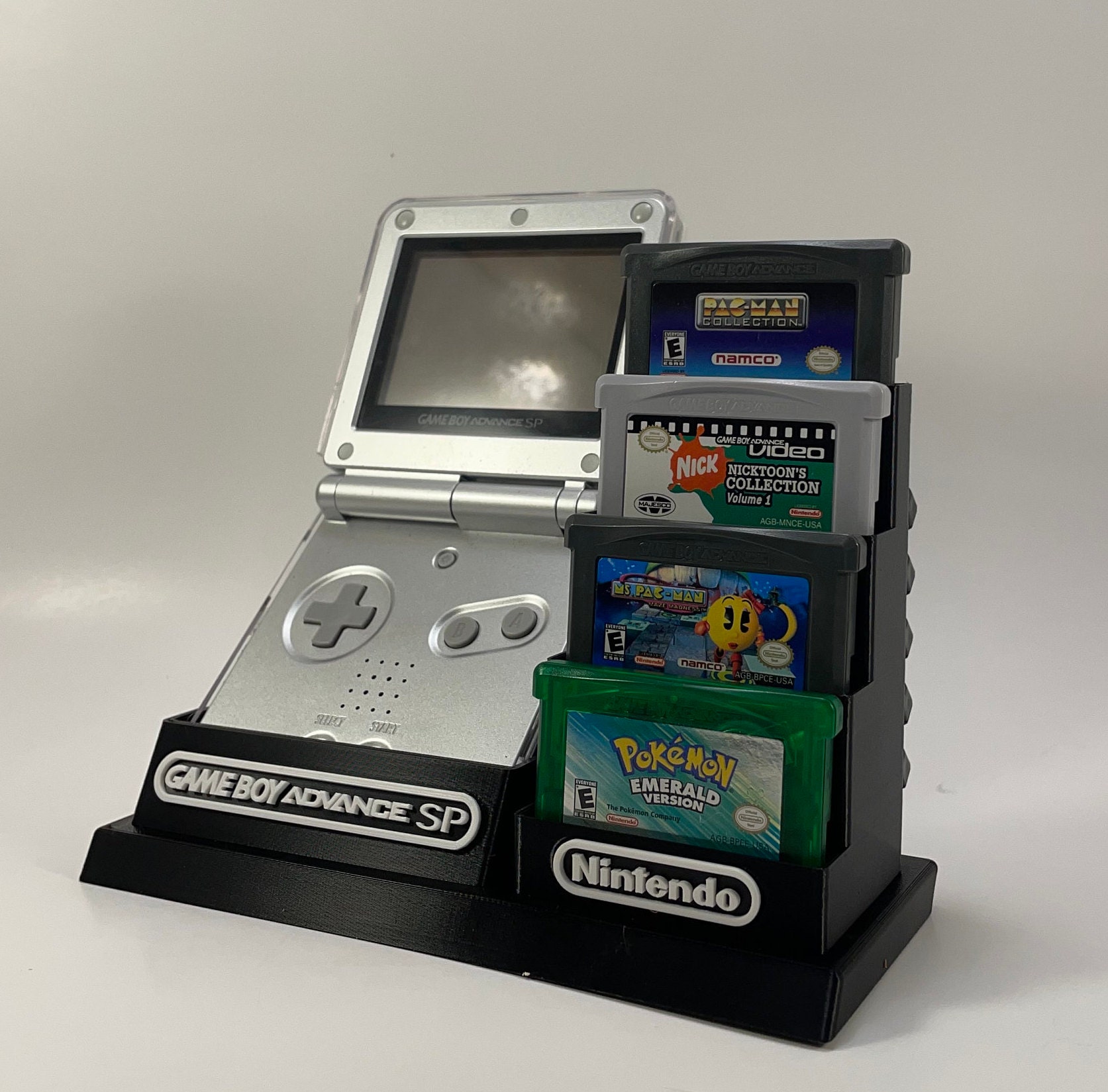 Nintendo Game Boy Advance SP (for Protective Case) and 9 Game Cartridge ...