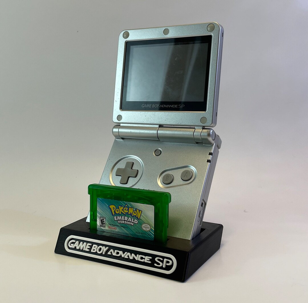 Game Boy Advance SP & 1 Game Cartridge Display / Stand (customize ...