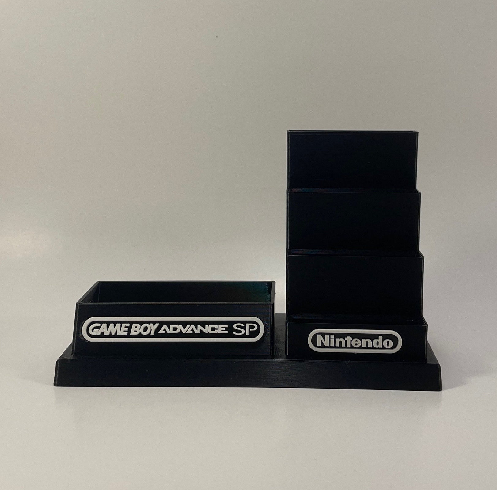Nintendo Game Boy Advance SP (for Protective Case) and 9 Game Cartridge ...