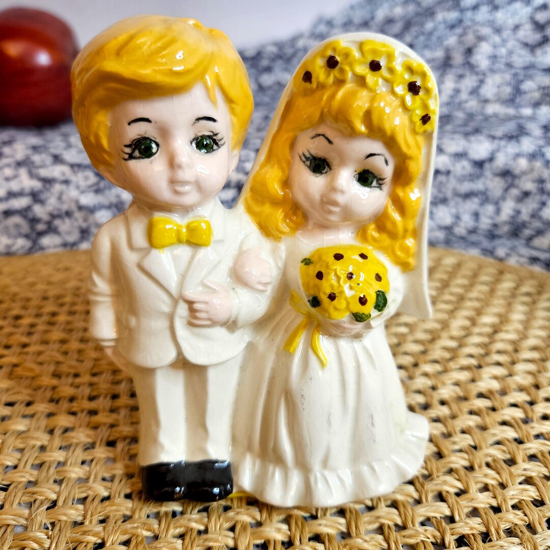 Vintage MCM 60s Daisies in Her Hair Bride and Groom Cake Topper - Etsy