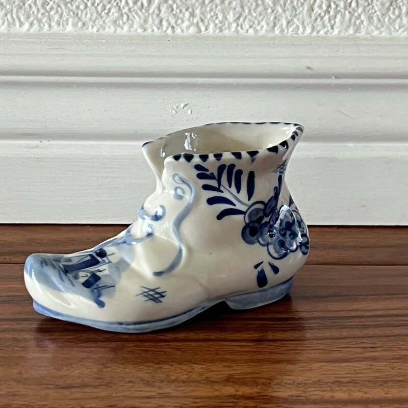 Delft Shoe - Etsy