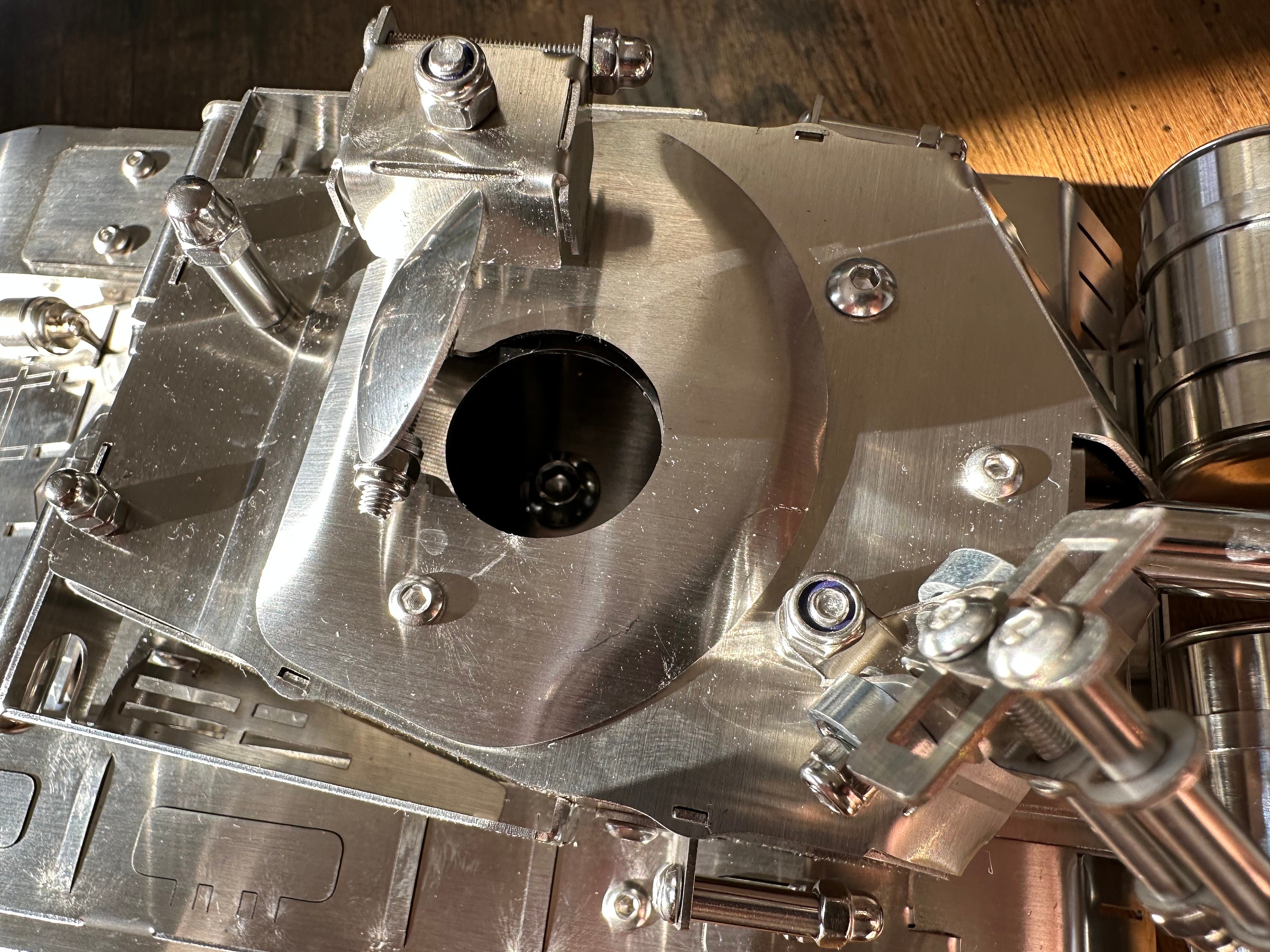 Handmade Fancy Stainless Steel Heavy Sophisticated Tank Model Tank With ...