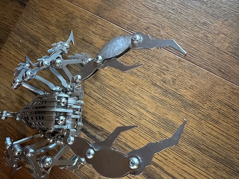Handmade Stainless Steel Foldable Arms and Legs Scorpion Model Home ...
