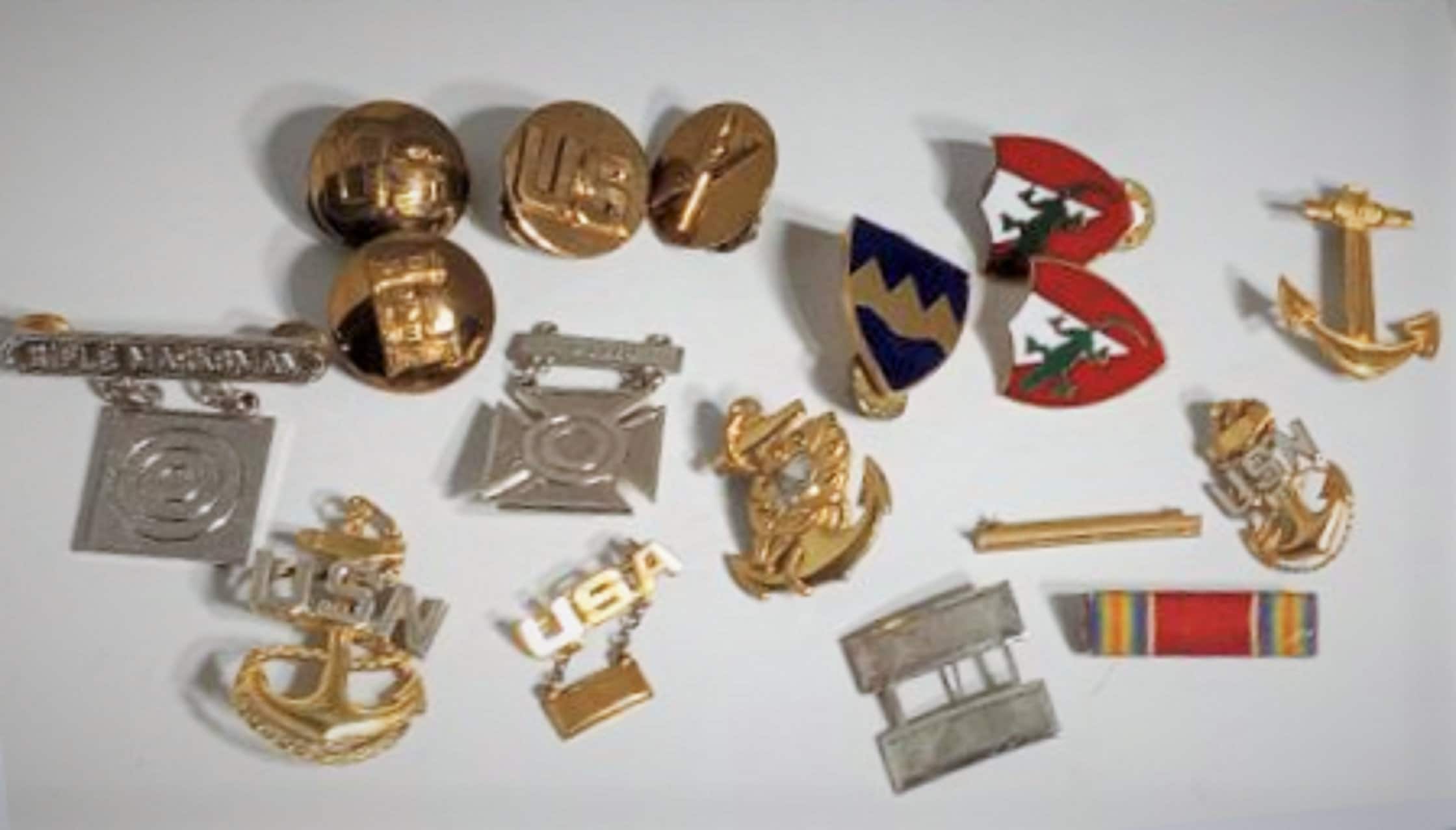 Vintage Mixed Lot of Various US Military Pins and Badges 17 - Etsy