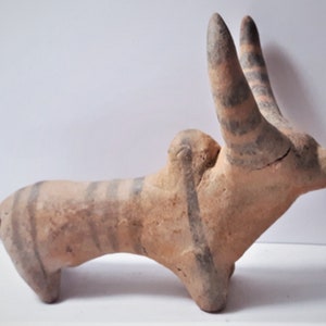 Ancient Indus Valley Harappa Mohenjo Daro Terracotta Zebu Bull Statue ...