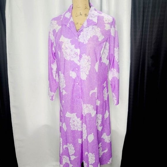 Vintage 1960s 1970s British Lady Mid Century Lilac Fl… - Gem