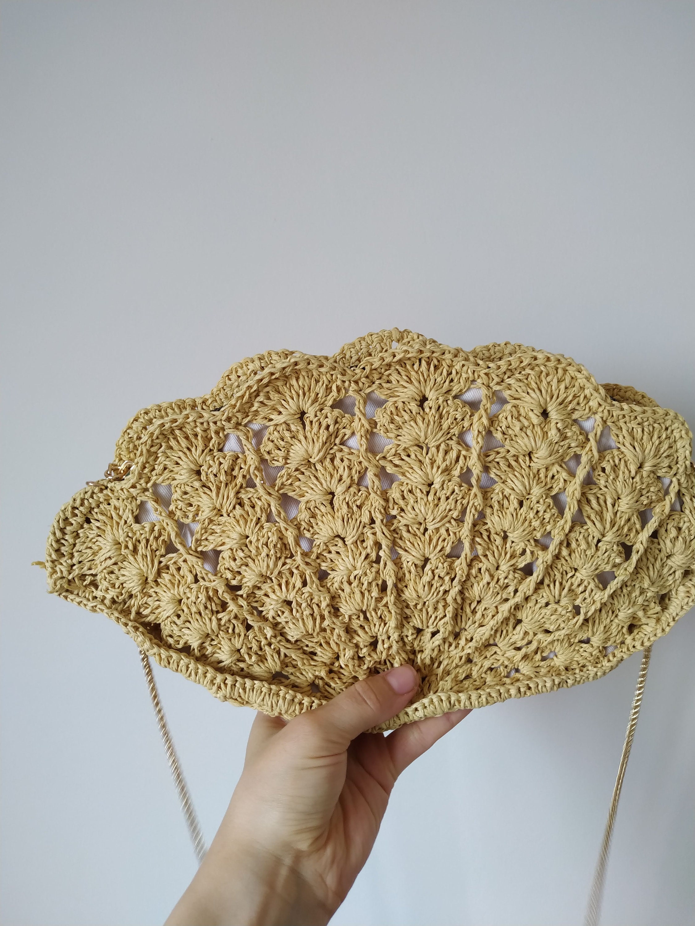 Crochet White Clam Shell Paper Rope Cross Body Bag, Handmade Oyster ...