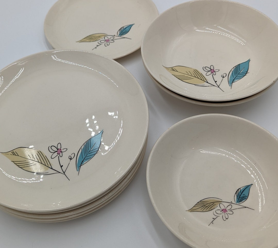 Salem Ovenproof Dishes | Biscayne Pattern | Floral Motif | Daisy Line ...