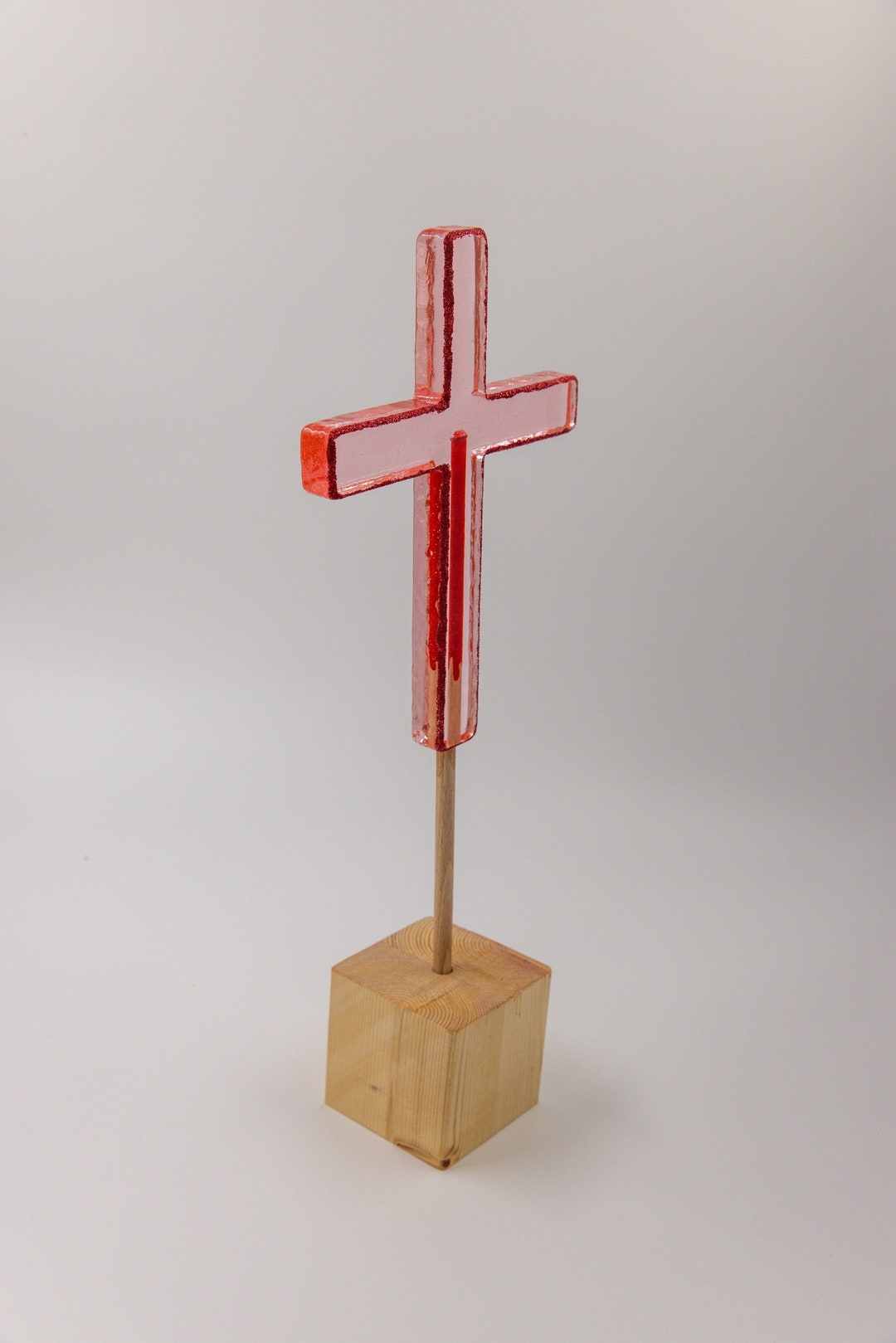 Table Cross Made With Liquid Glass, Glass Cross With Wooden Stik Inside ...