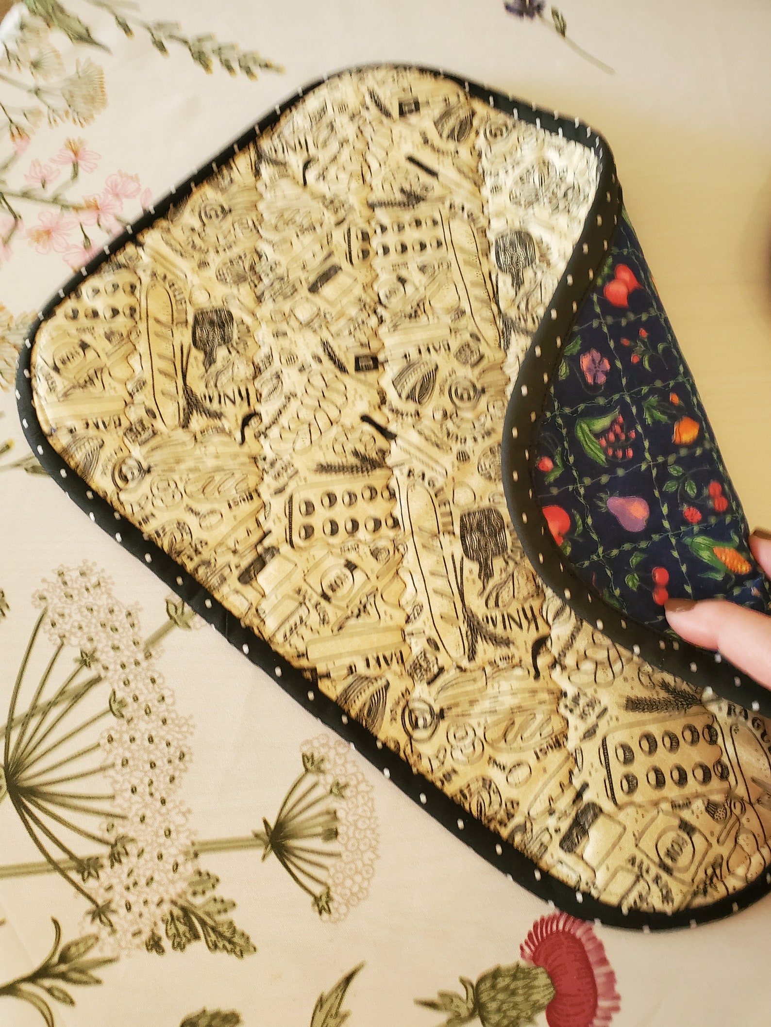 Casserole Mat Counter Hot Pad Table Topper, Handmade 11.5 by 15.5 ...