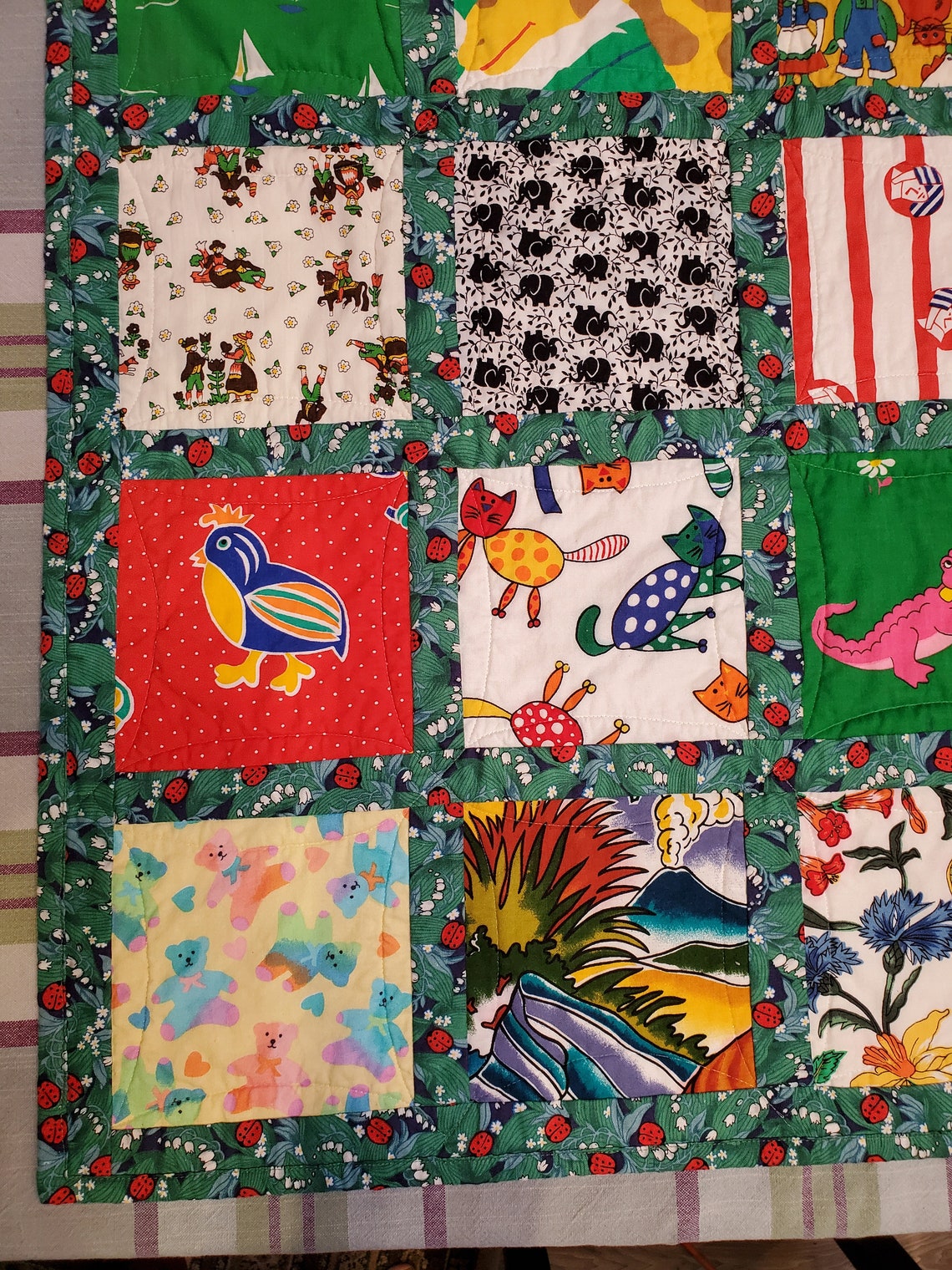 I Spy Ladybugs Handmade Baby Quilt, Retro Fabrics - Etsy