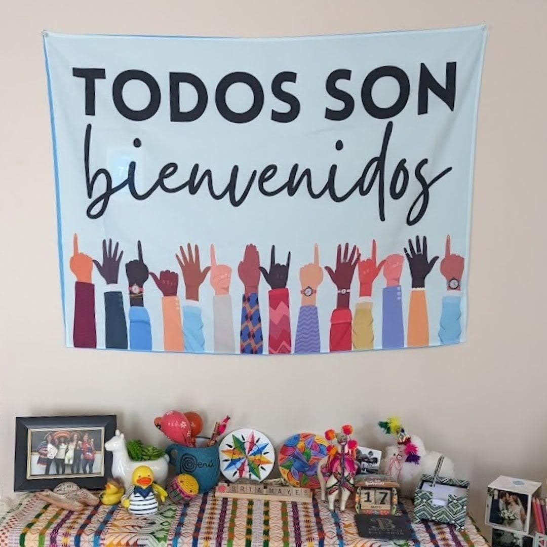 Todos Son Bienvenidos Spanish Class Tapestry, Classroom Wall Hanging ...