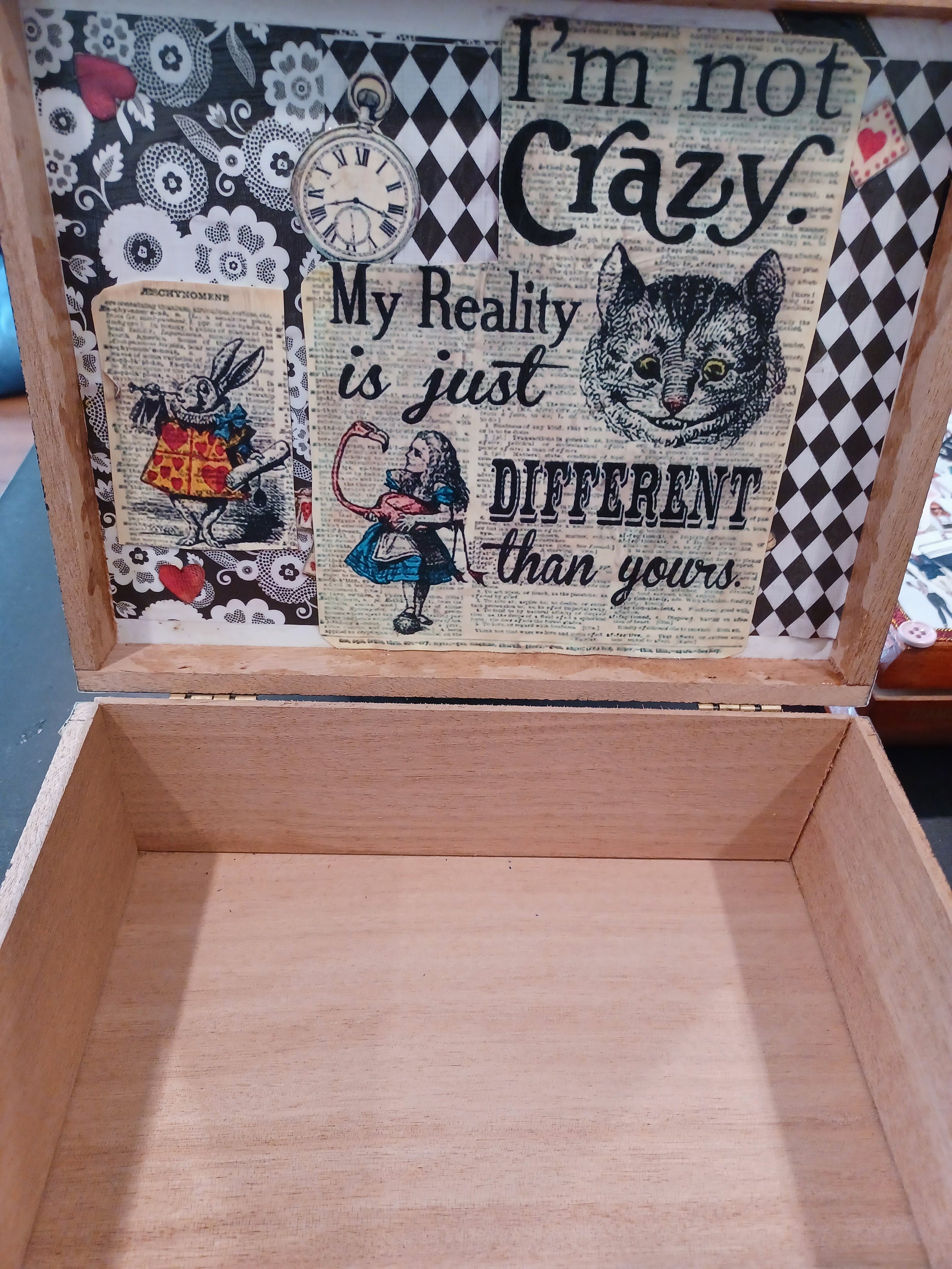 Curious Alice in Wonderland Memory Box - Etsy
