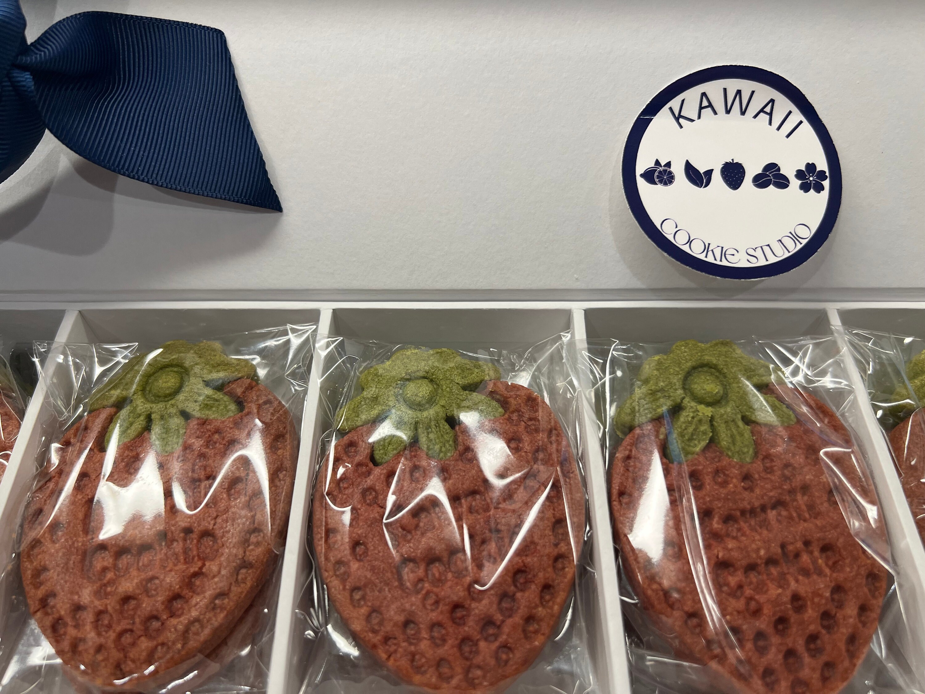 Gourmet Natural Strawberry Cookies in Gift Box 12 Pcs 2 Free Samples No ...