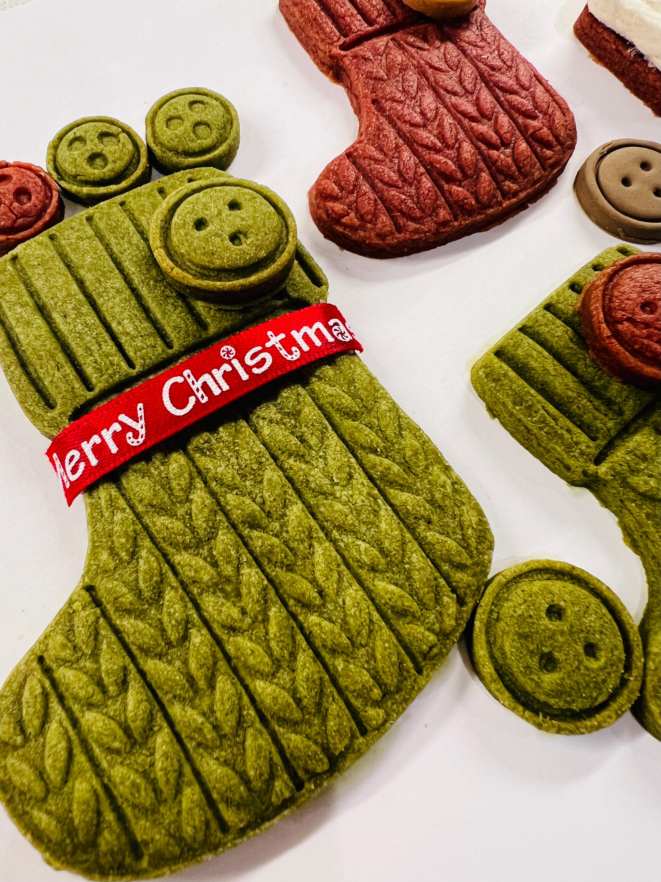 Usa-made Socks-shaped Cookie Cutter & Stamp | Knit Texture With Button ...