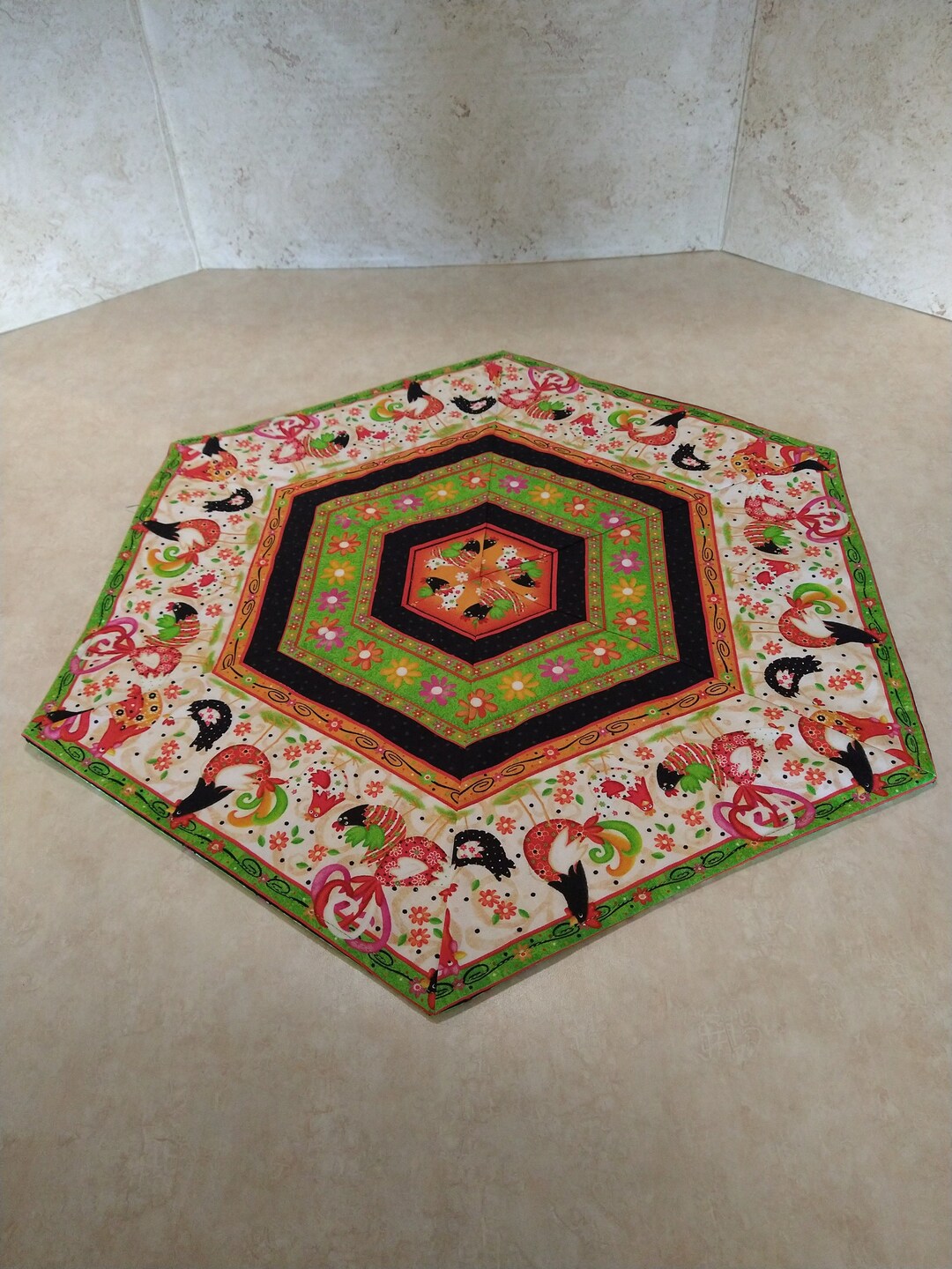 Reversible Bright Chickens in the Triangle Frenzy Design. Eye Catching ...