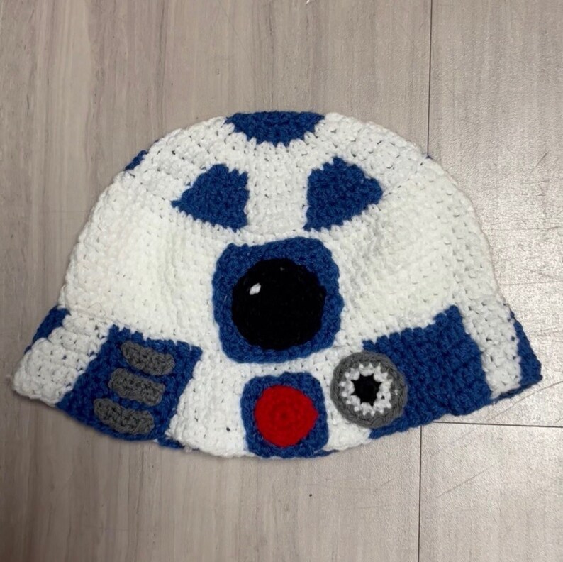 Star Wars Droid Bucket Hat Duo Featuring R2D2 and BB8 - Etsy