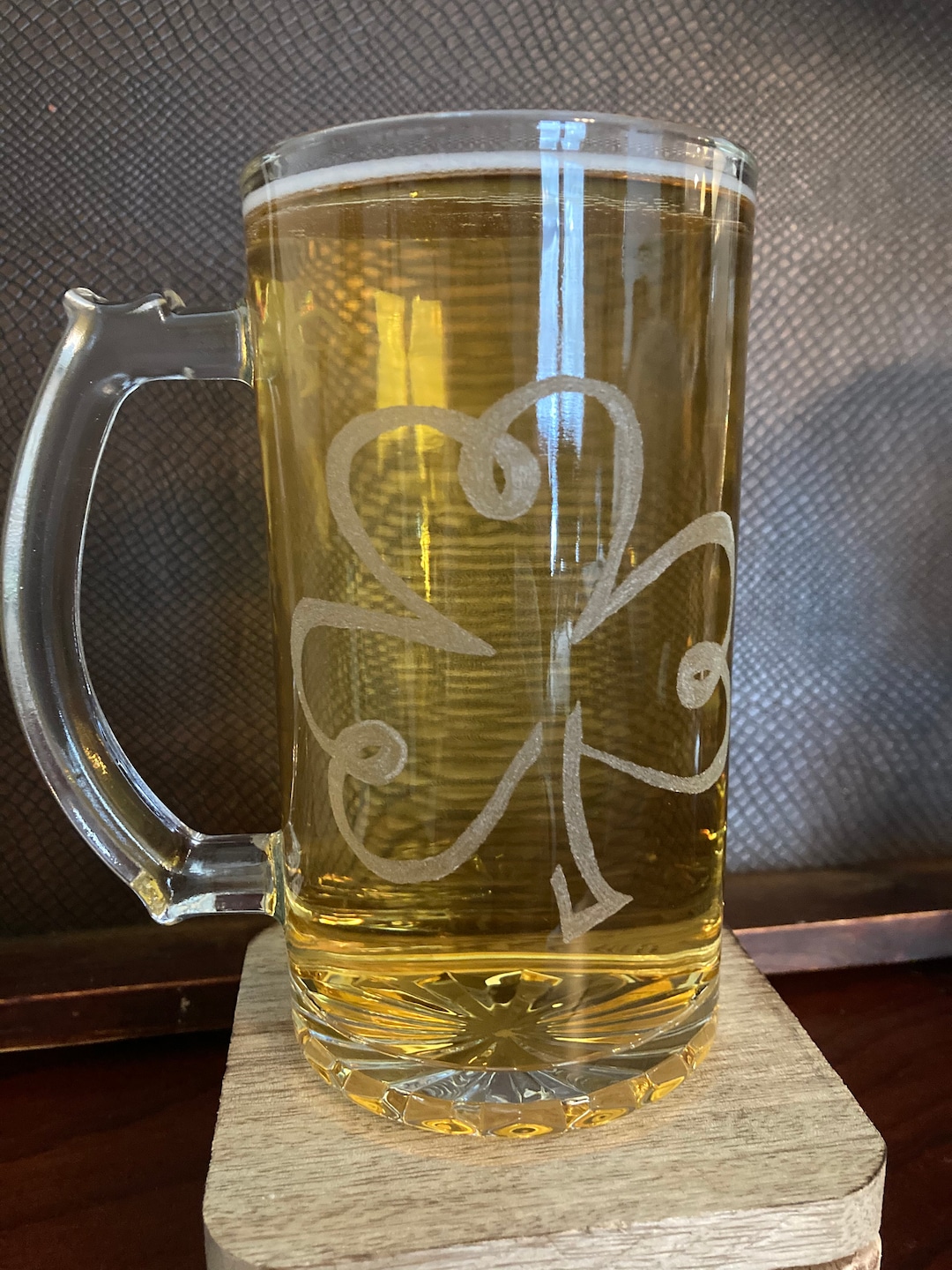 16 Oz. Shamrock W/tiny Shamrocks Hand Engraved Glass Beer Mug- NEW - Etsy