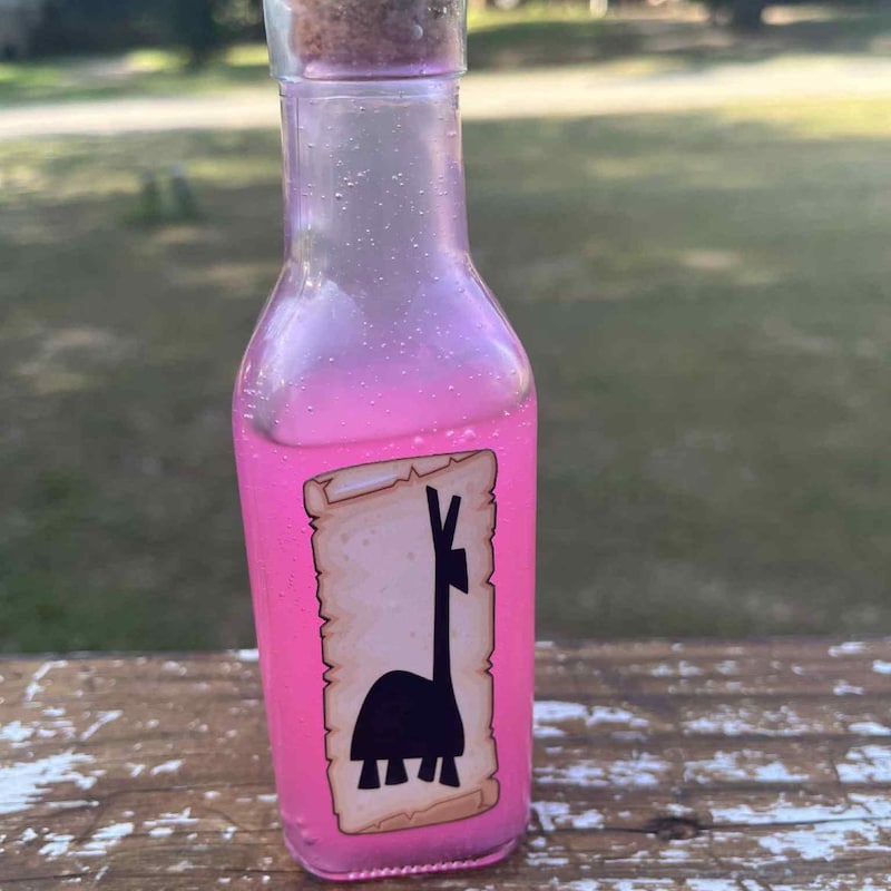 Poison Props - Etsy