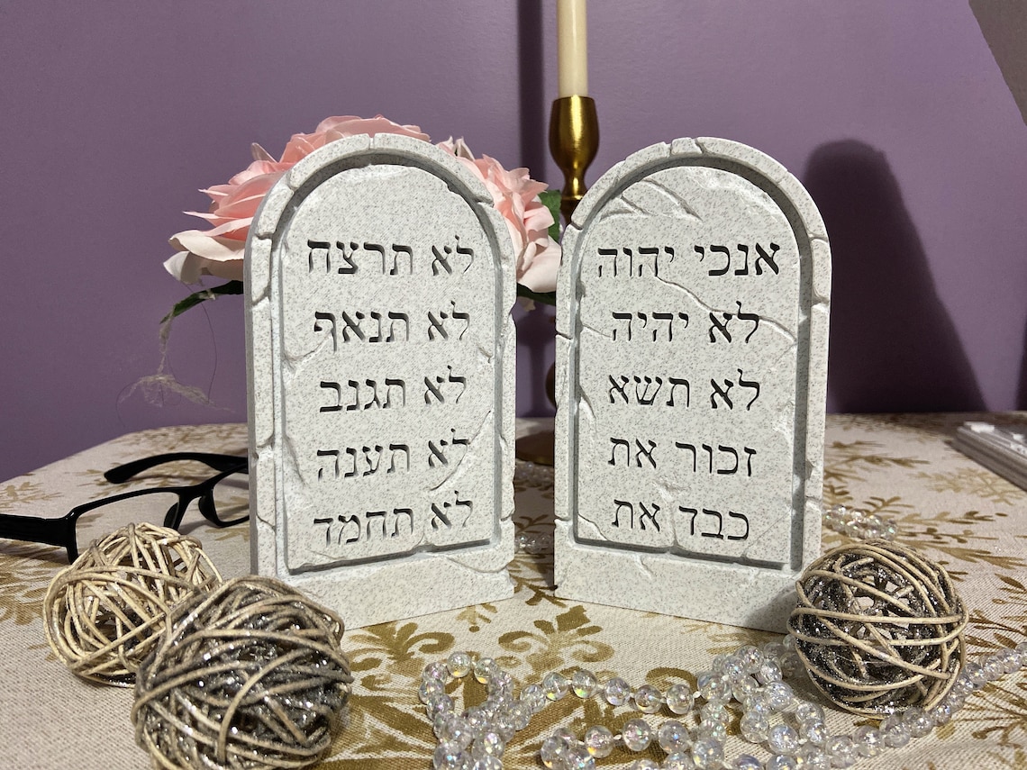 Hebrew Ten Commandments Tablets - Stone Effect Plaque - 7" Tall, Free ...