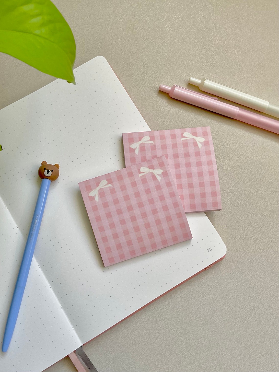 Coquette Bow Sticky Notes : Kawaii Stationery - Etsy