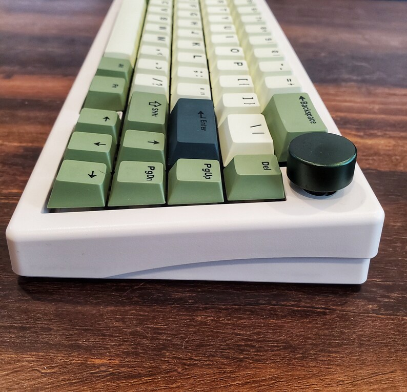 GMK67 65% Keyboard With Banana Split Switches - Custom Mods - Green ...
