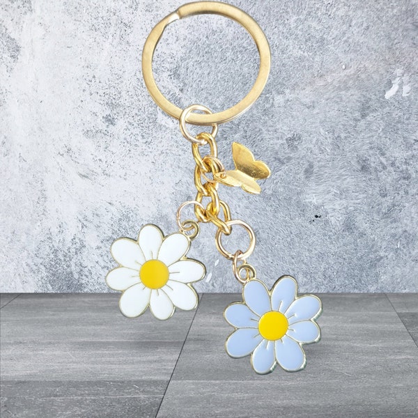 Daisy Keychain - Etsy