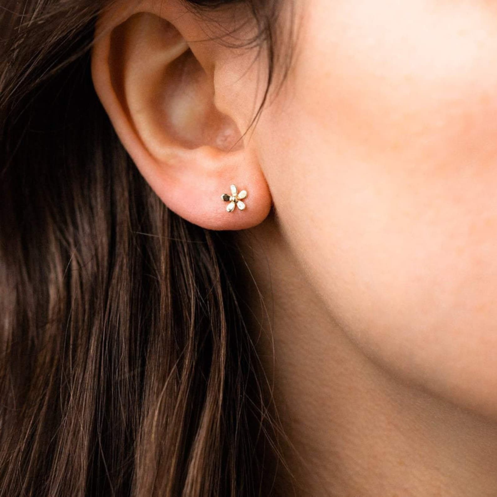 Solid 14k/9k Gold Daisy Studs, Tiny/mini Daisy Gold Stud Earrings, Dainty/minimalist Daisy Stud ...
