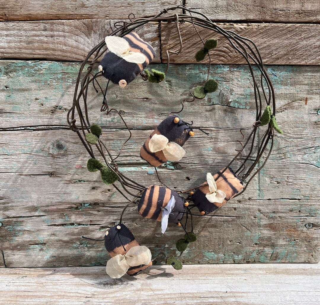 Mini Bees Hand Sewn Rag Doll Wire Wreath / Bee Animal Art Doll - Etsy