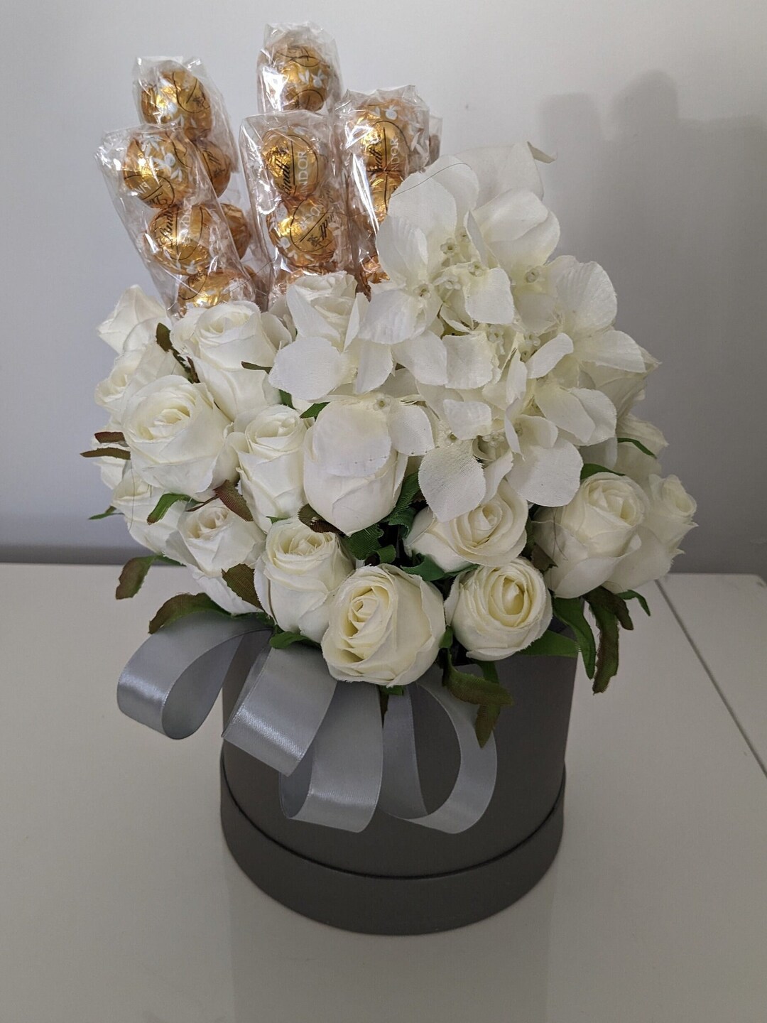 Personalised Lindt Lindor Silver & Cream Stunning Silk Flowers Hat Box ...